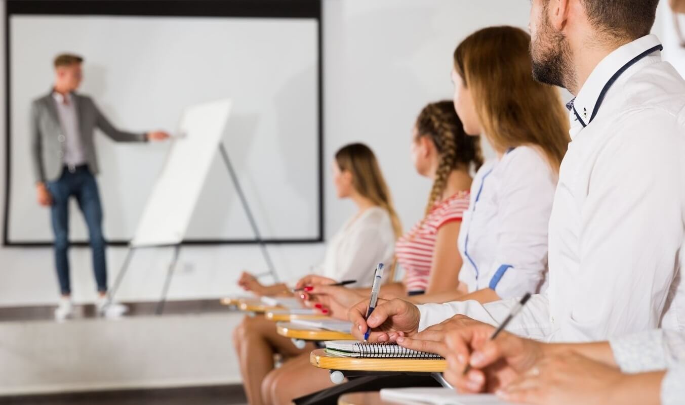 Jobsland -How to Become a Lecturer - Jobsland